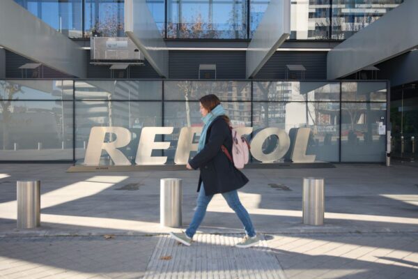 Masdar buys stake in renewables business from Spain's Repsol - The Circuit